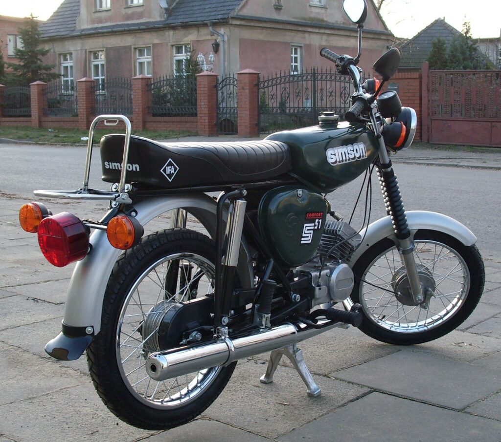 Dla miłośników: Motorowery Simson | Motocykle, Skutery, Motorowery ...