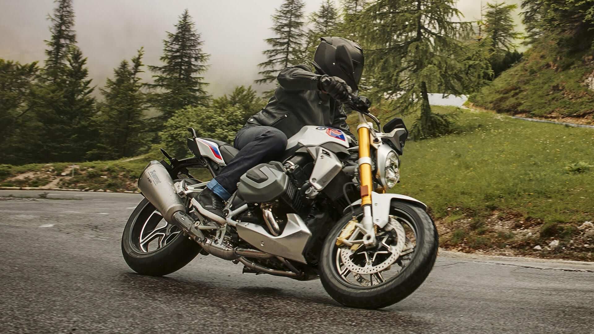 BMW R 1250 R 2019 i BMW R 1250 RS 2019. Sportowy turysta w dwóch ...