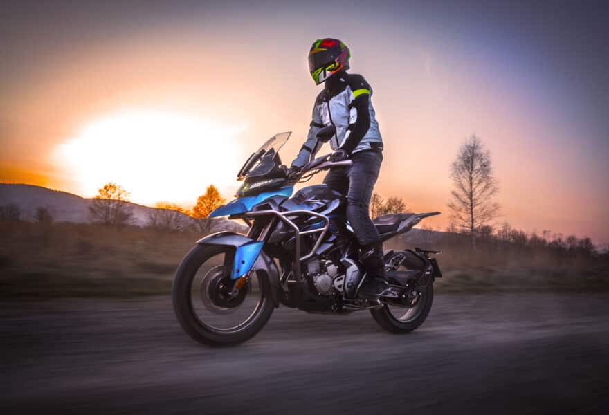 Junak M16 320: Poznaj z bliska największy chopper tej marki | Jednoślad.pl