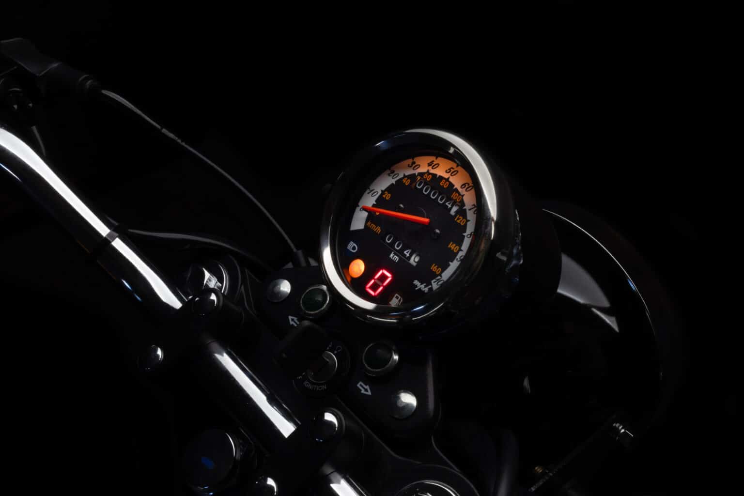 Nowy Junak RAW 125: klasyka nigdy nie przestanie się podobać [cena ...