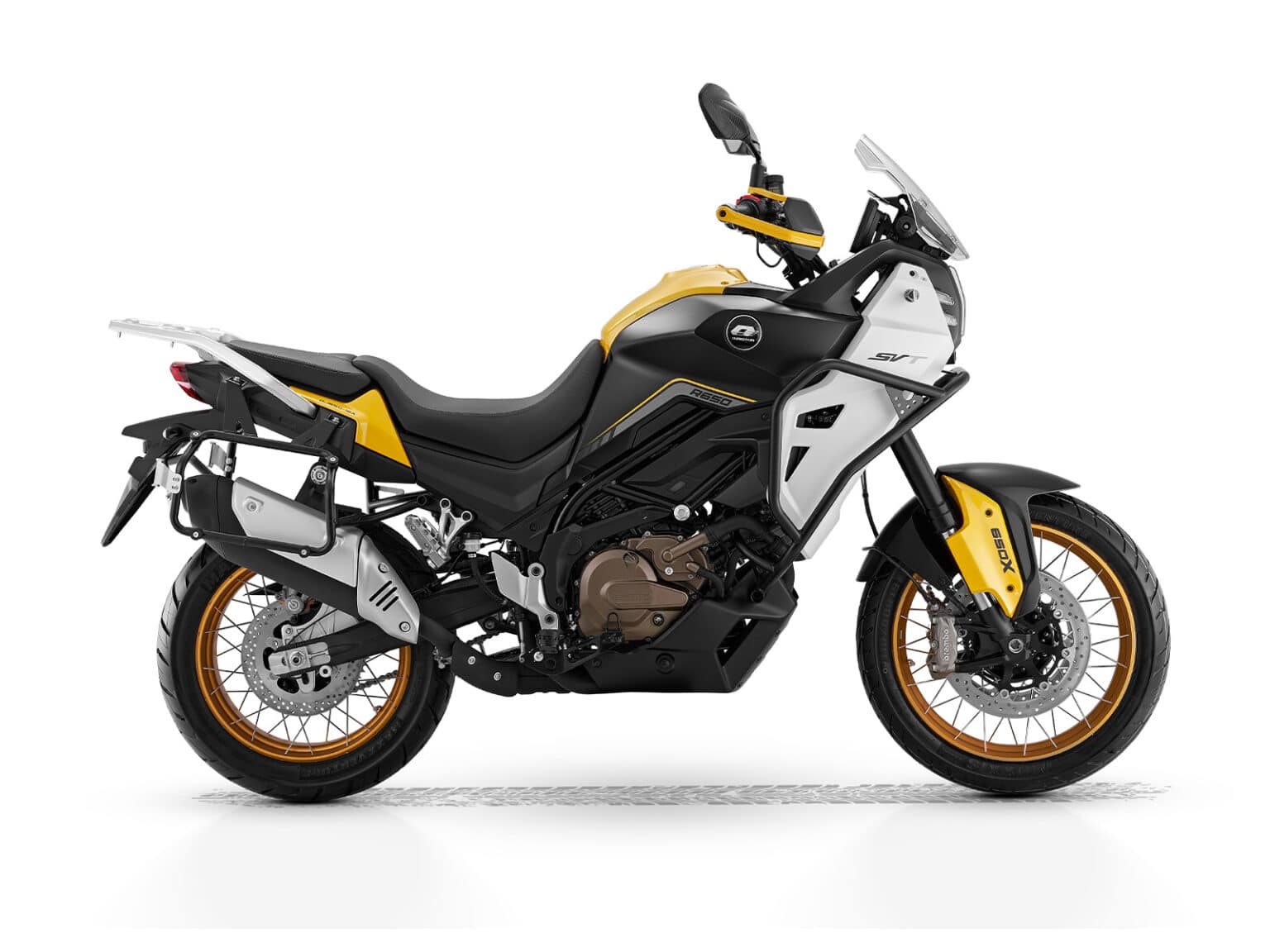 QJ SRT 600 VS SVT 650. Tańszy bije na głowę droższego? Czy motocykl za 24 900 zł może wygrać z ...