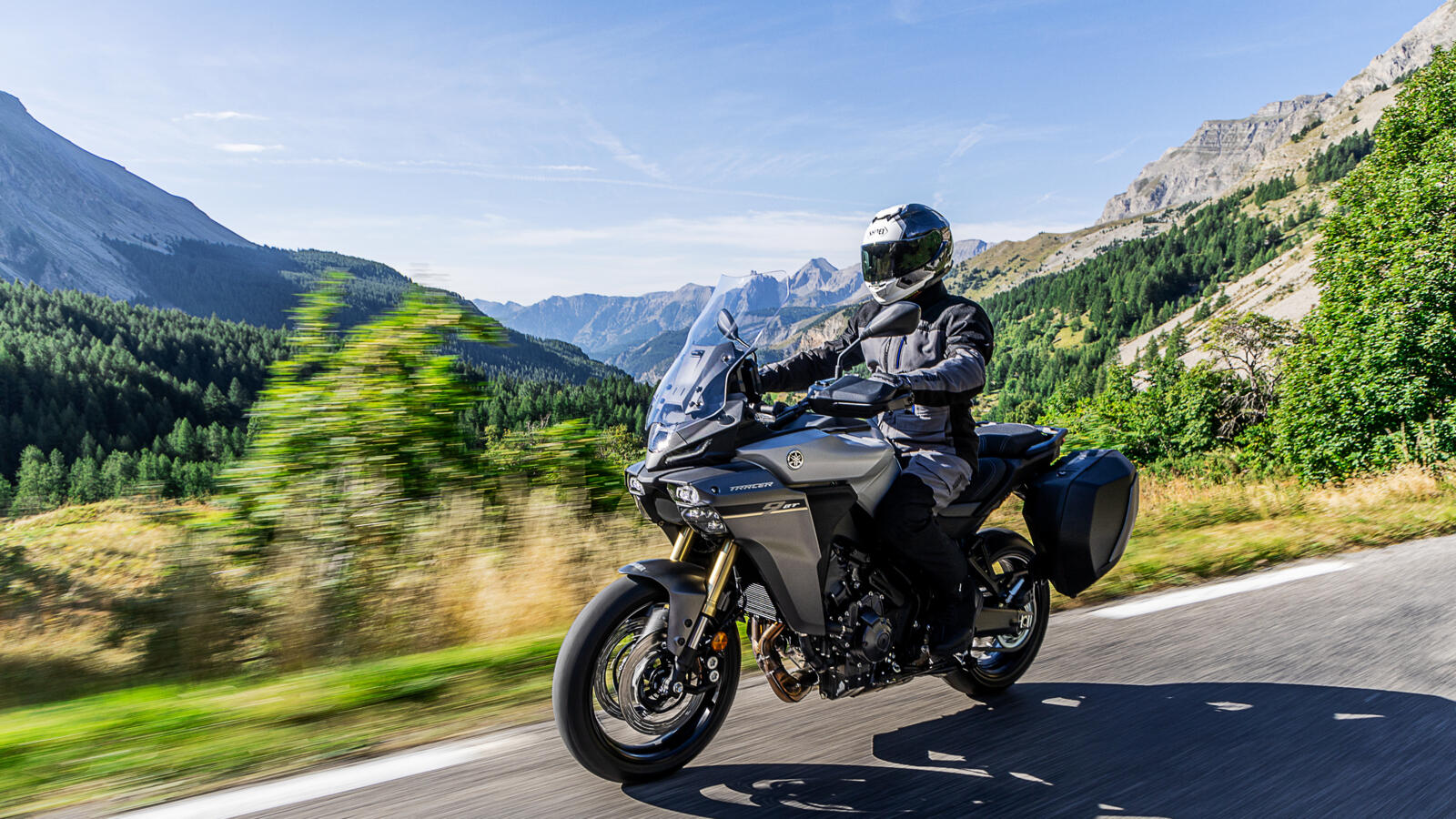 Yamaha: nowe modele TRACER 9, TRACER 9 GT oraz TRACER 9 GT+ na rok 2025 | Jednoślad.pl