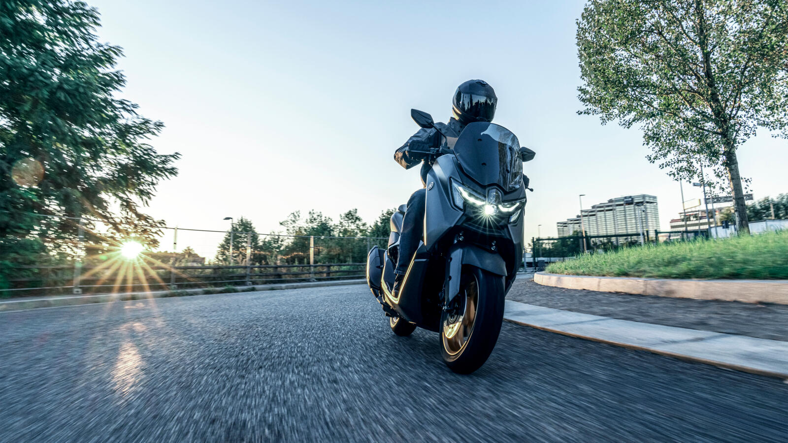 Yamaha NMAX 155 Tech MAX - oto nowość na 2026 r., która od lat podbija ...